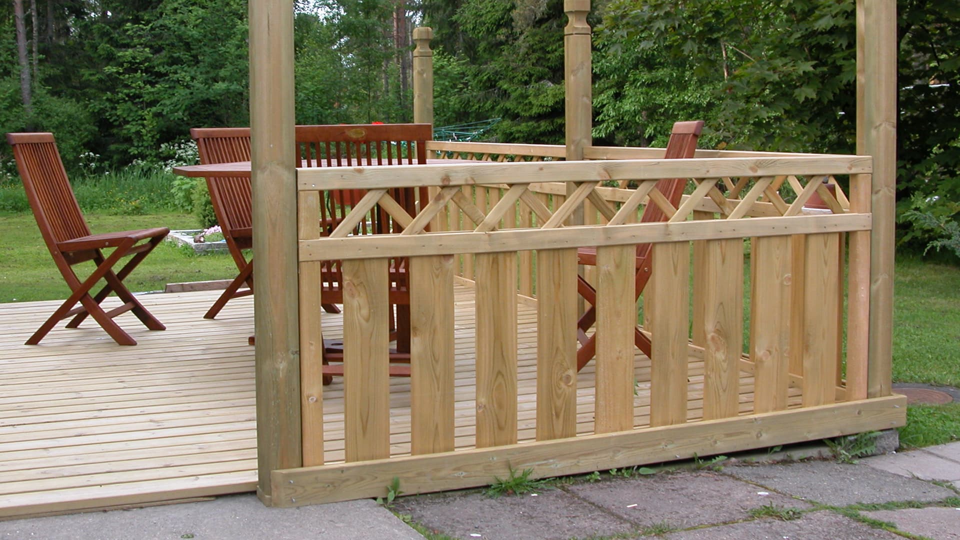 Terassin rakentaminen tee se itse -ohjeilla